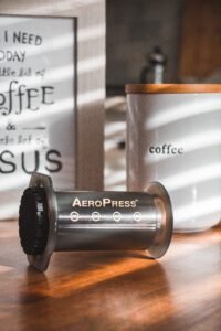 What is the difference between regular and inverted AeroPress brewing ...